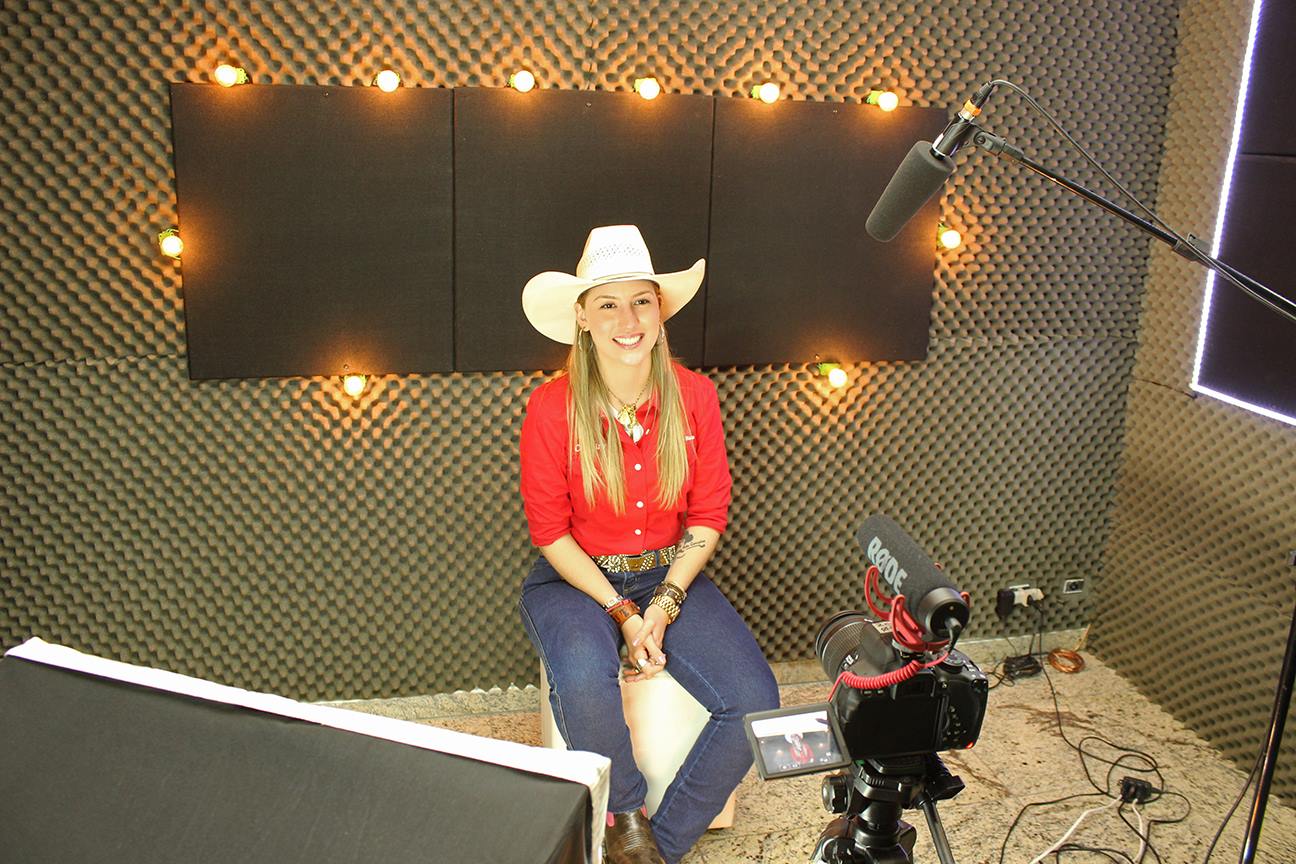 Bruna Viola esbanja talento em “No Ponteio Da Viola” – Portal SUCESSO!