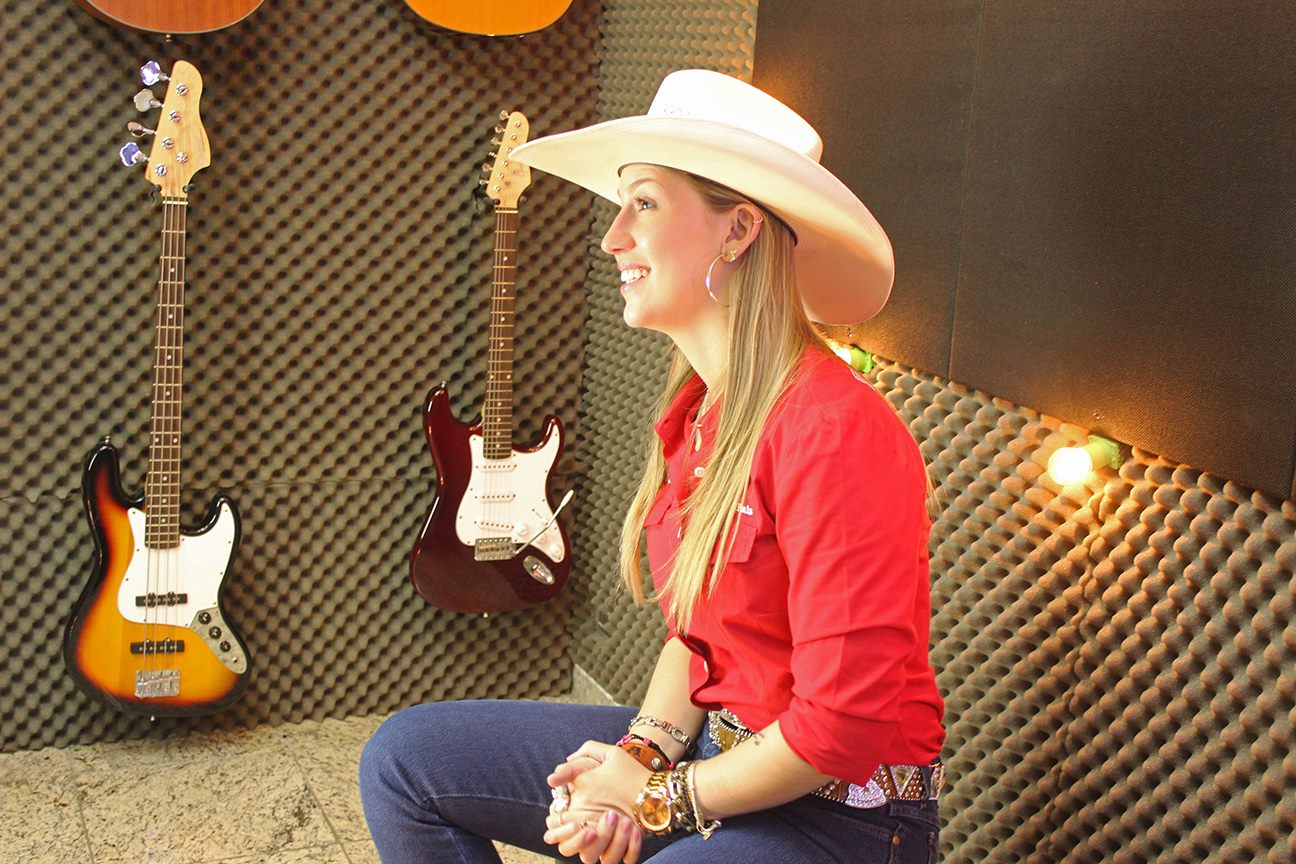 Bruna Viola esbanja talento em “No Ponteio Da Viola” – Portal SUCESSO!