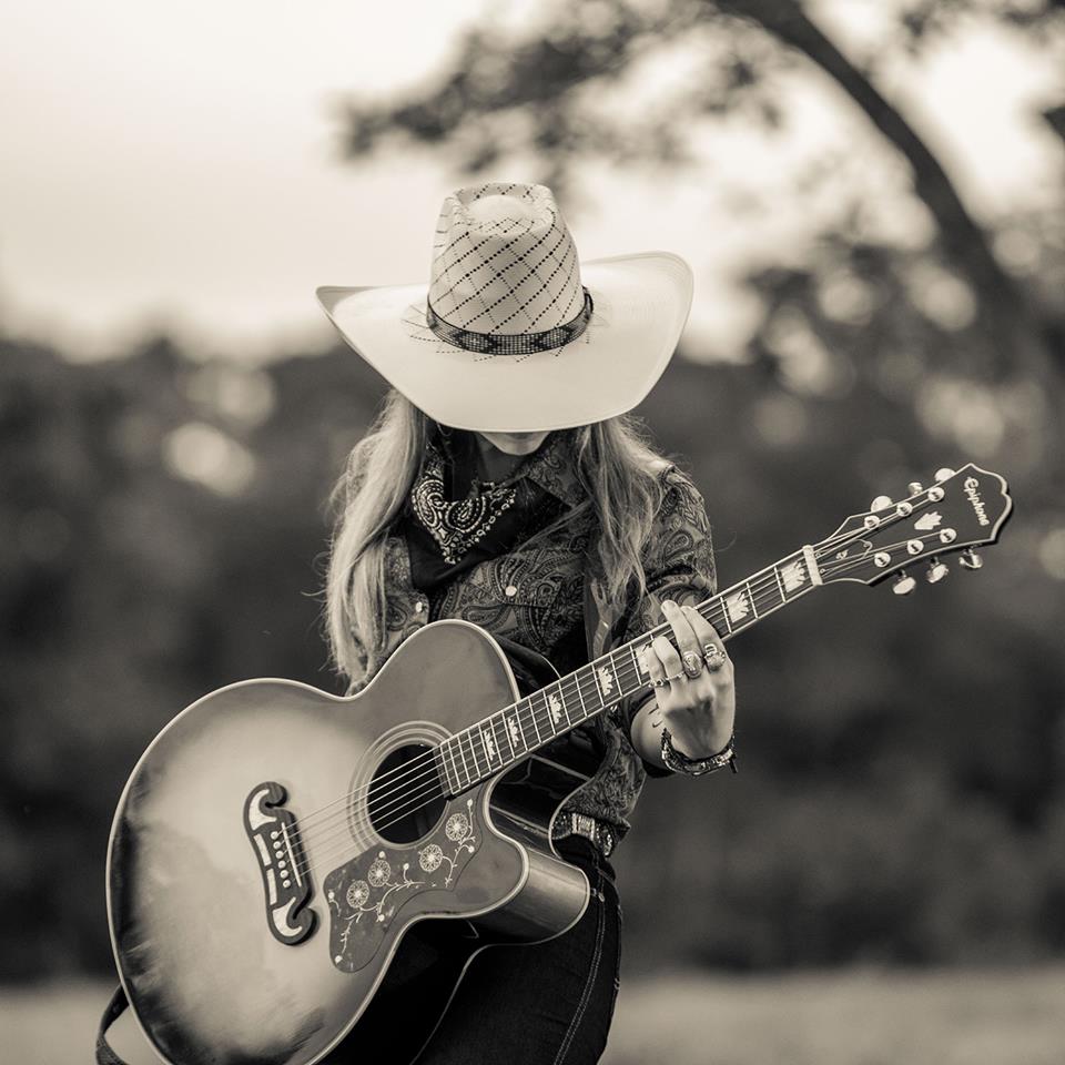 Bruna Viola esbanja talento em “No Ponteio Da Viola” – Portal SUCESSO!