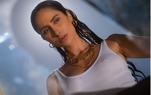 Gabi Lins Divulga Single “piscina” Em áudio E Vídeo Portal Sucesso