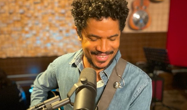 Alexandre Carlo (Natiruts) lança EP solo com três faixas – Portal SUCESSO!