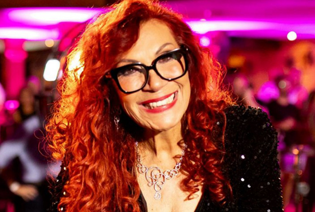 Roberta lança faixa inédita composta com Fátima Leão